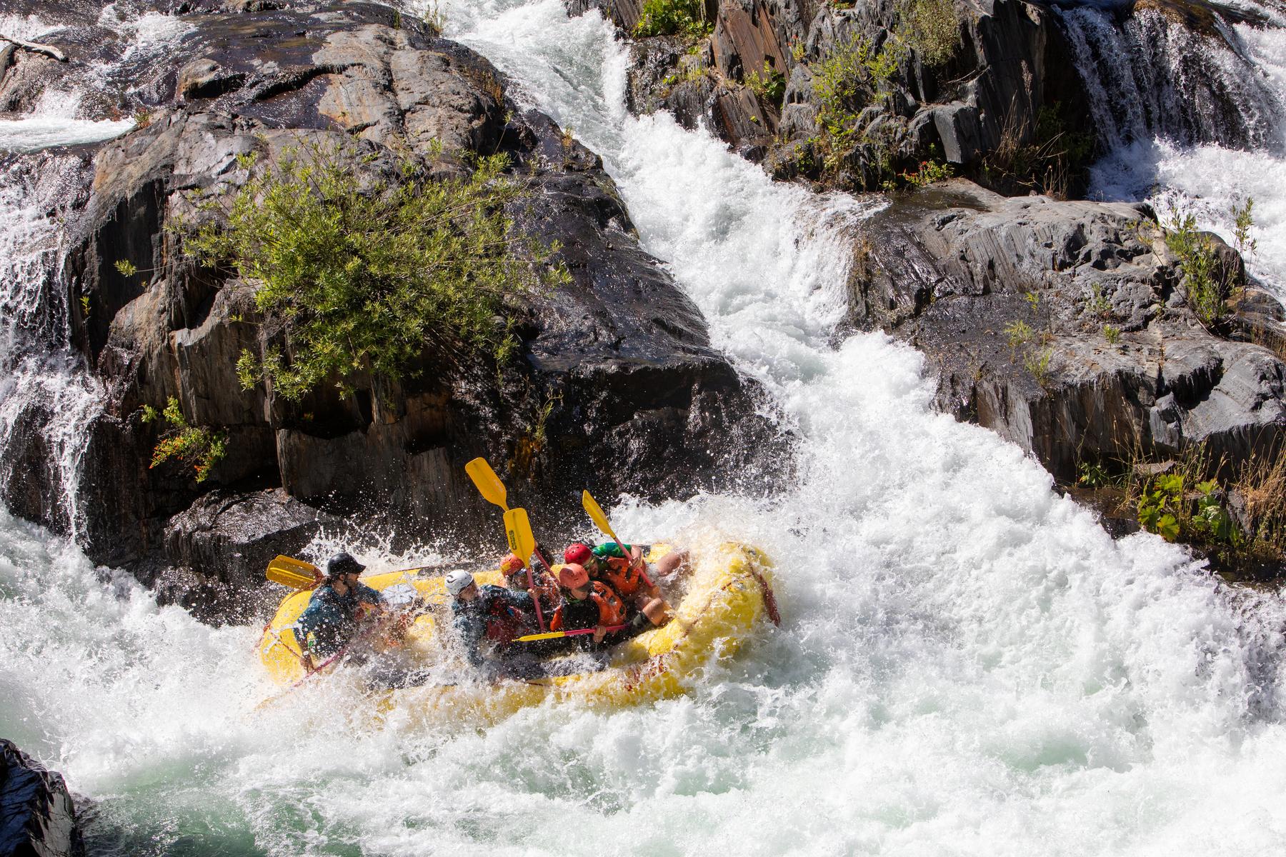 Rapid Musings: Tunnel Chute on the Middle Fork American – OARS