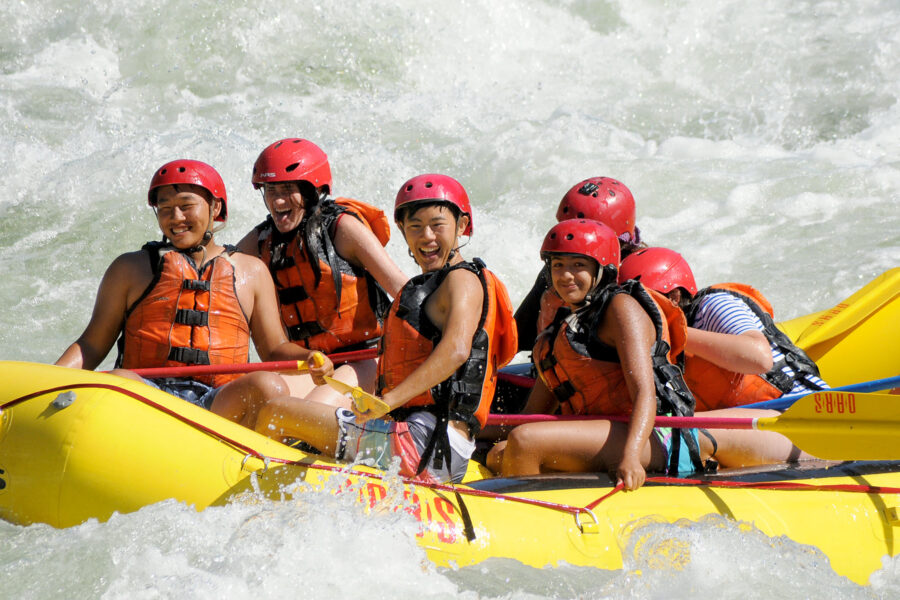 Youth 15 and under get half off on Gorge & Chili Bar trips – OARS