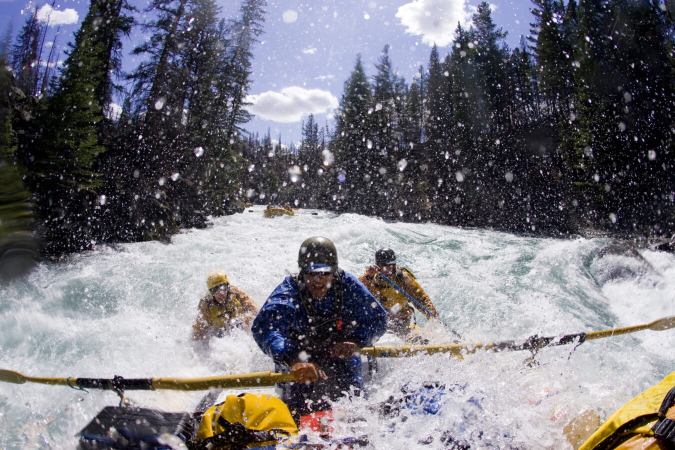 10 of the World's Most Notorious Whitewater Rapids | OARS