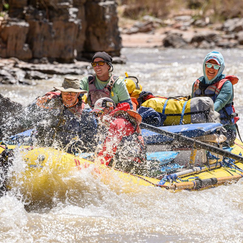 What’s the Difference Between an Oar Raft and a Paddle Raft? | OARS