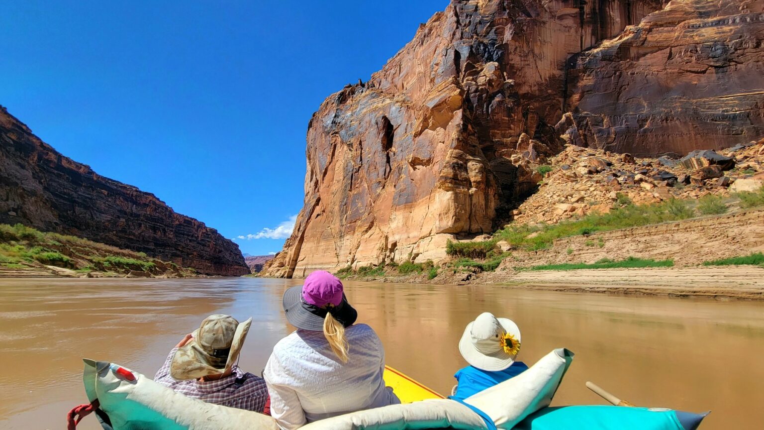 Stars & Guitars: A Colorado River Adventure for Your Soul – OARS