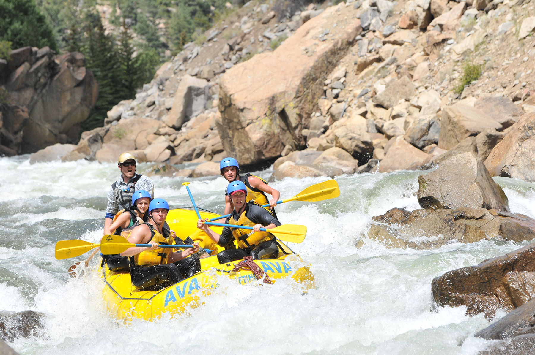 8 of the Best Rafting Trips Near Denver – OARS